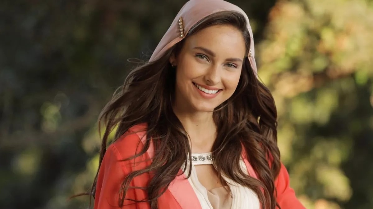 Yalnız Kurt'a Katılan Brezilyalı Oyuncu Jessica May'i Yakından ...