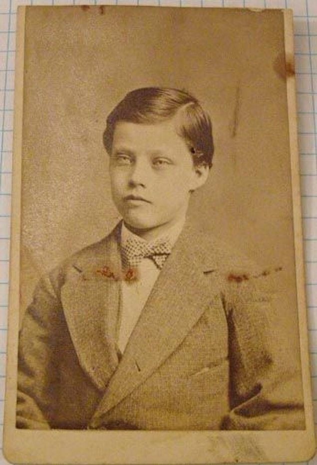 Sadece 14 Yaşında Olmasına Rağmen İşlediği Korkunç Suçlarla Tarihe ...