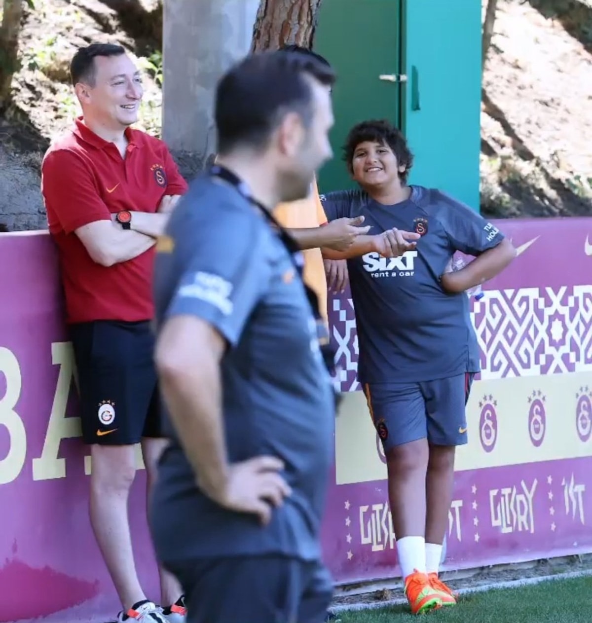 Tedavi Süreci Sonrası Hem Babası Okan Buruk'a Hem de Galatasaray'a Uğur ...