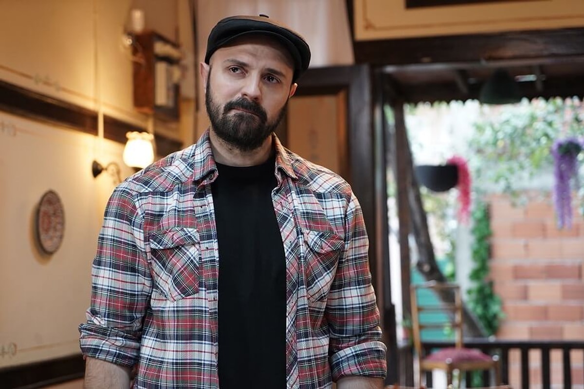 Ertan Saban'ın Kardeşi Kendisi Gibi Oyuncuymuş! - Onedio
