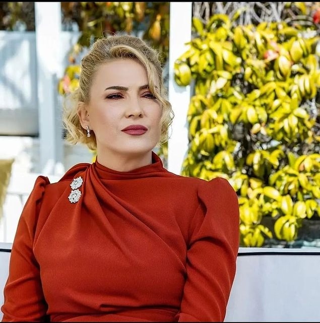 Yasak Elma'nın Son Bölümünde Yıldız, Handan, Ender ve Kumru'nun Giydiği ...