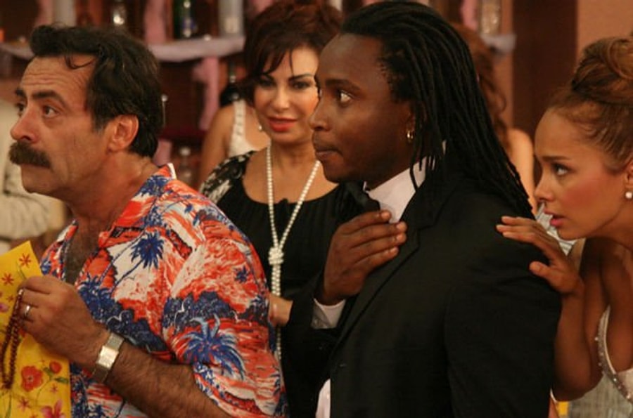 Akasya Durağı'nın Obayana'sı Max Bendo'un Nasıl Keşfedildiğini Duyunca ...