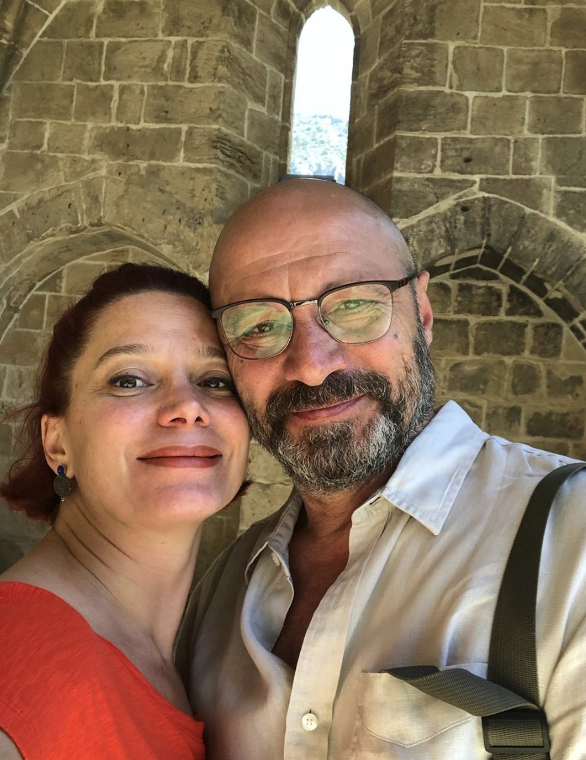 Kiminle Evli? Efsane Dizi Gurbet Kadını'nın Aysel'i Oyuncu Gerçek ...