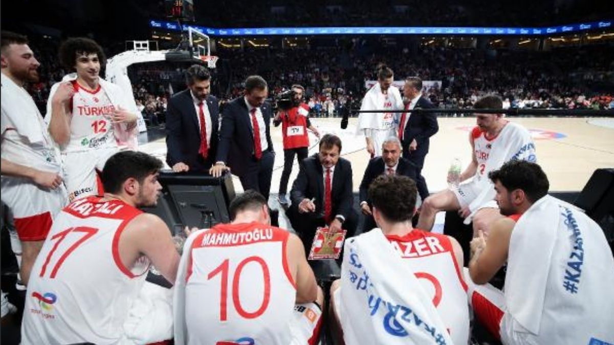 12 Dev Adam Belçika'yı Sahadan Sildi: 86-52 - Onedio