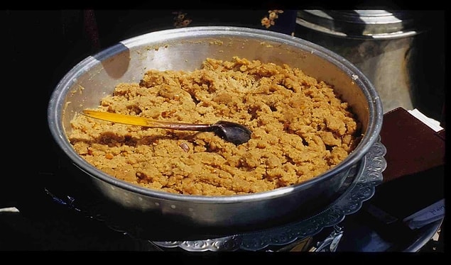 Helva Kavurma Geleneği Nereden Geliyor? Ölen Kişinin Ardından Neden ...