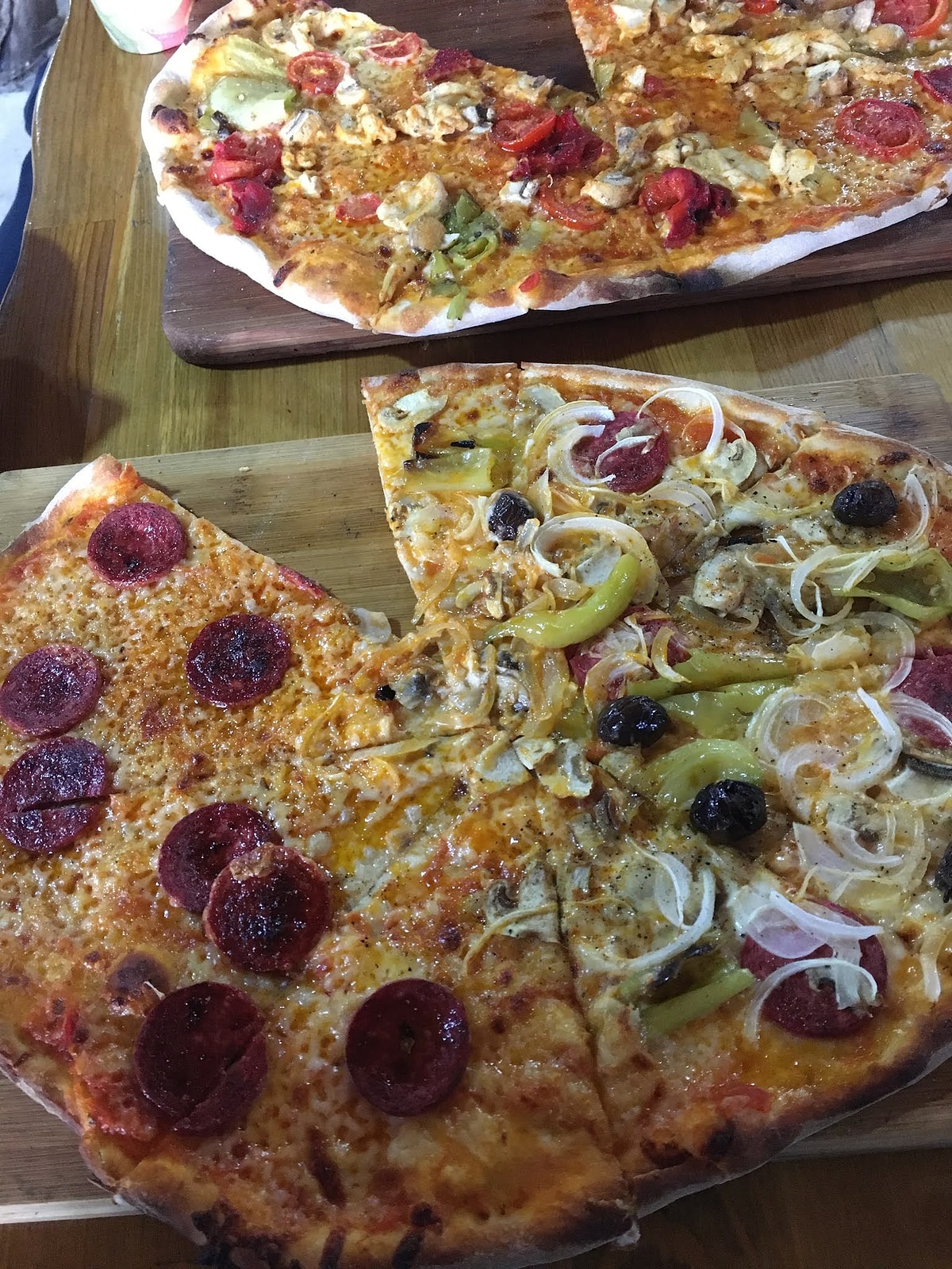 İtalyan Pizza Lezzeti Sunan Mardin Midyat'ın Ünlü Pizzacısı: Kafro’s Pizzeria - Onedio