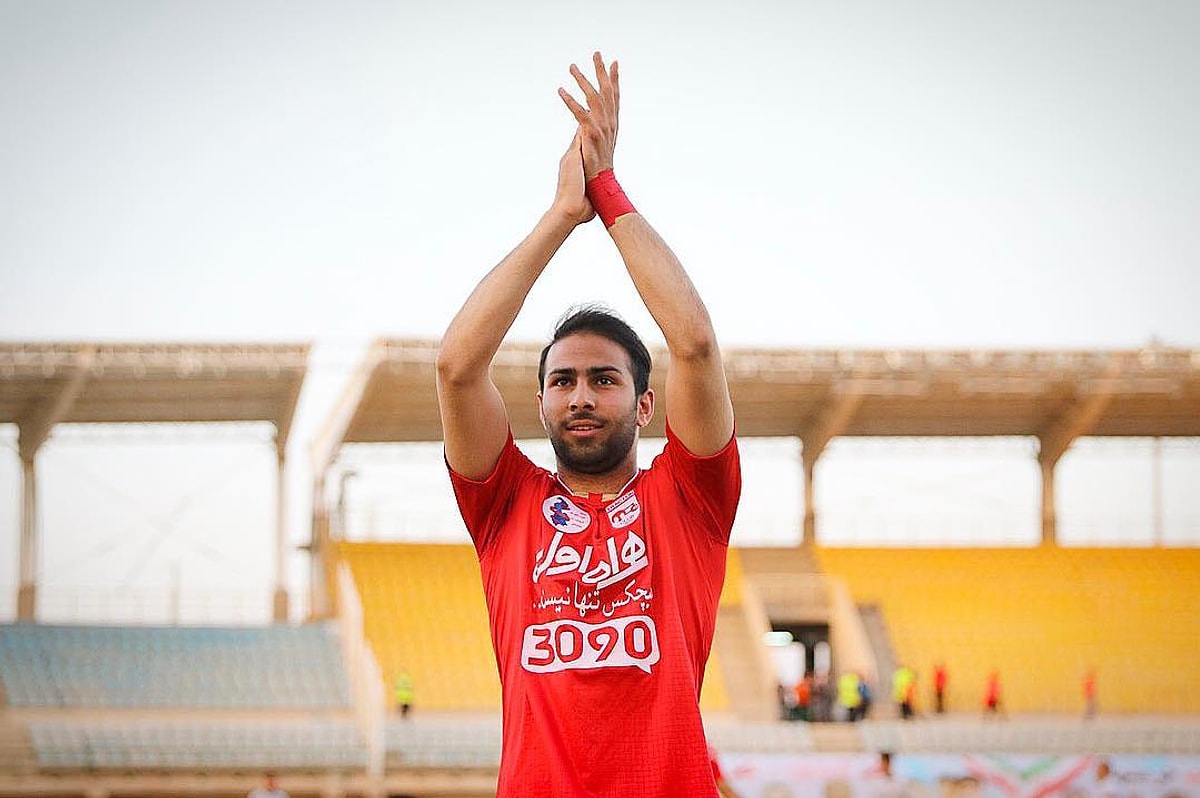 İranlı Futbolcu Amir Reza Nasr Azadani İdam Cezasına Çarptırıldı - Onedio