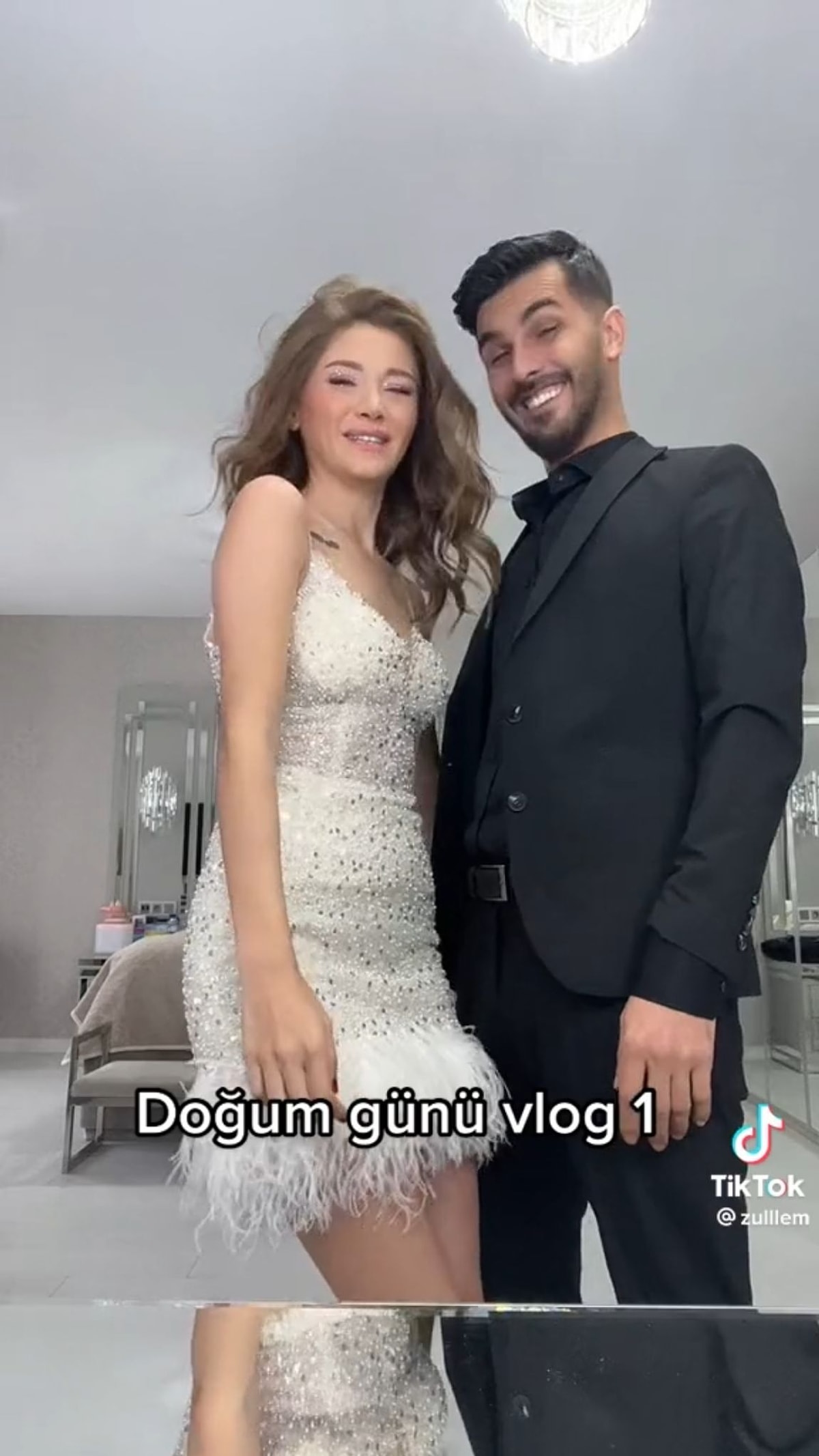 Çocuklarının Doğum Gününe Hazırlanan Çift - Onedio