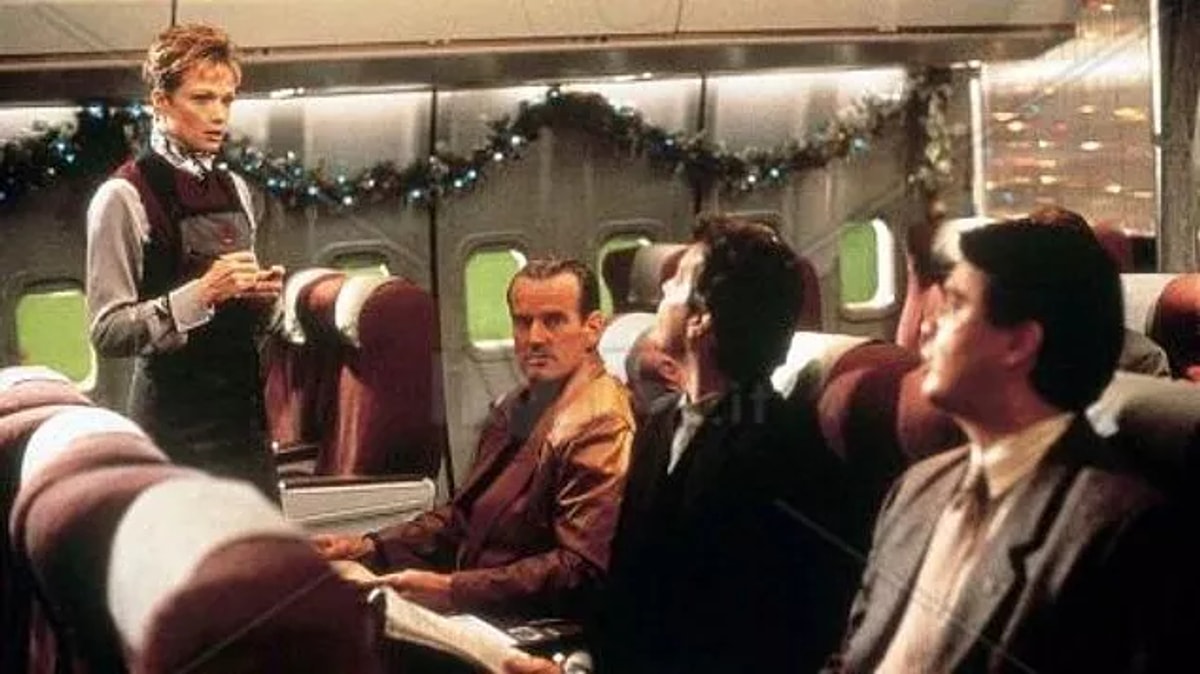 16 Must-See Flight-Themed Movies for Airport and Airplane Enthusiasts ...