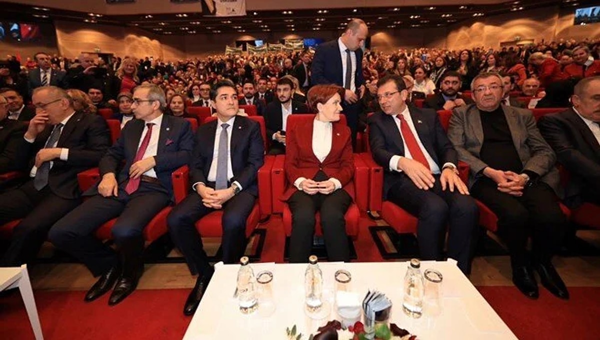 İmamoğlu, İYİ Parti İstanbul Kongresi'nde - Onedio