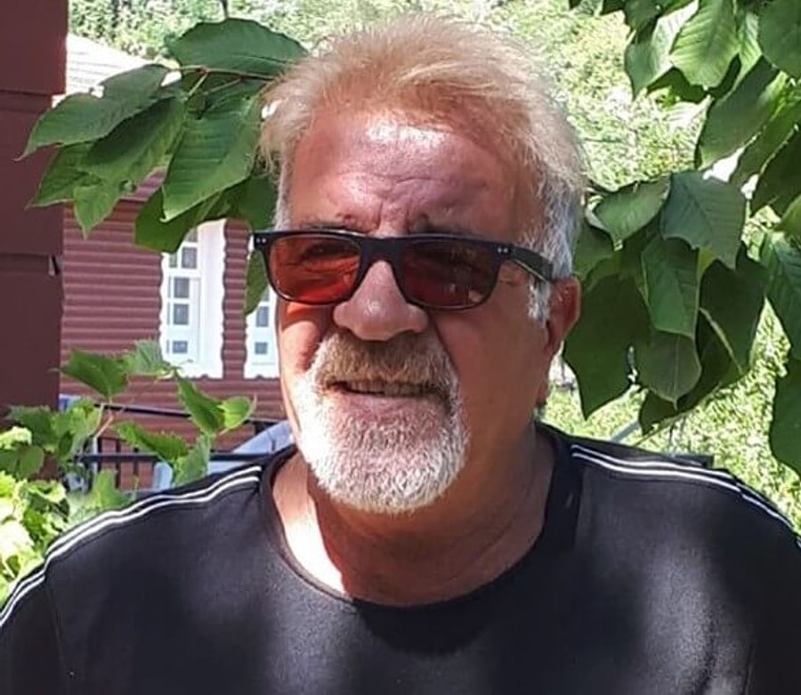 Ünlü Oyuncu Muhlis Asan Tiyatro Oyunun Galasında Kalp Krizi Geçirdi ...