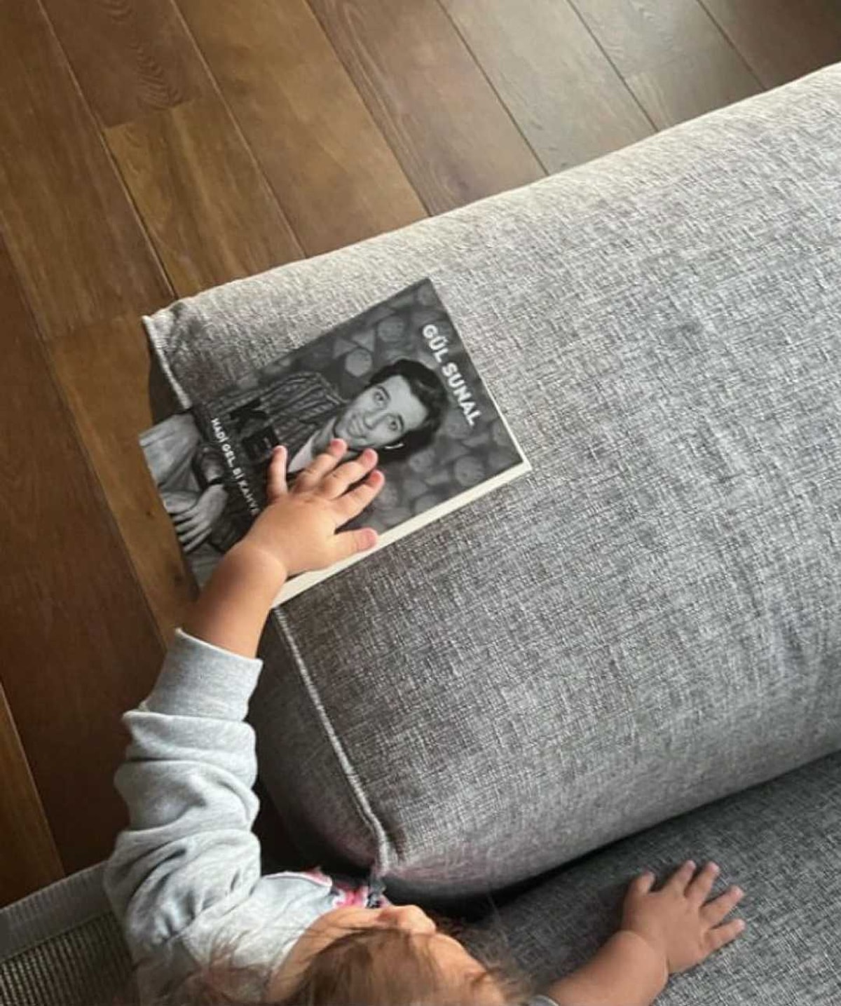 Kemal Sunal ve eşi Gül Sunal'ın nişan fotoğrafları - Onedio