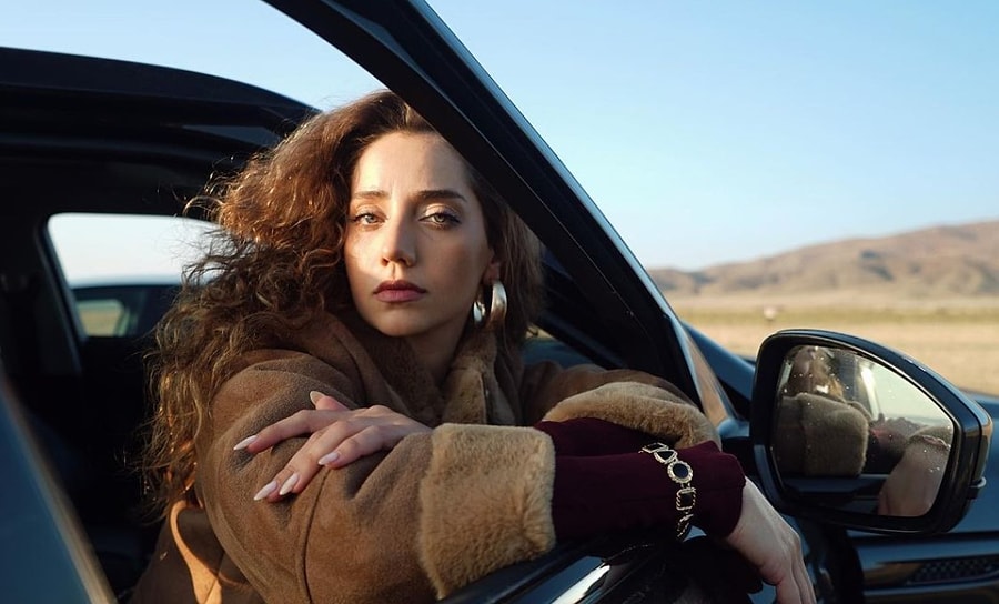 Bursa Bülbülü Filminin Arzu'su Güzel Olduğu Kadar Yetenekli Oyuncu Özge ...