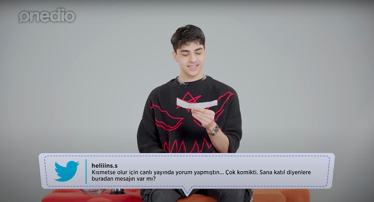 Özgür Deniz Cellat Sosyal Medya Soruları - Onedio