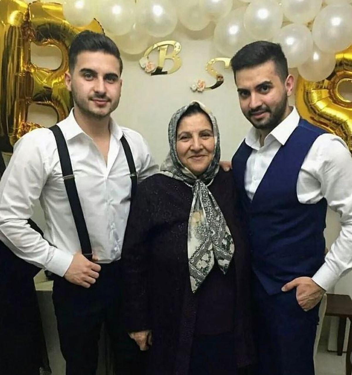 Kadir Ezildi Kalp Krizi Sonucu Ölen Anneannesi İçin Yaptığı Paylaşımla ...