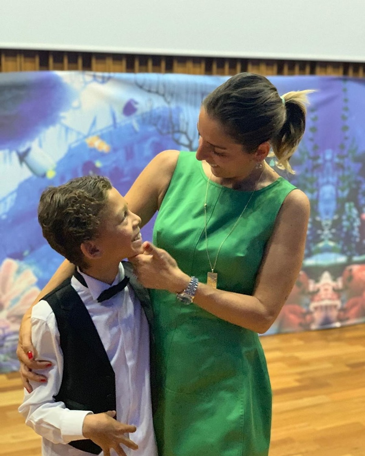 Defne Joy Foster'ın Oğlunun Annesine Benzerliği - Onedio