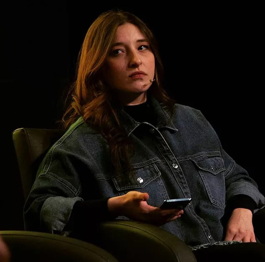 Pqueen Olarak Bilinen Büşra Pelin Baynazoğlu Kimdir, Kaç Yaşında ...