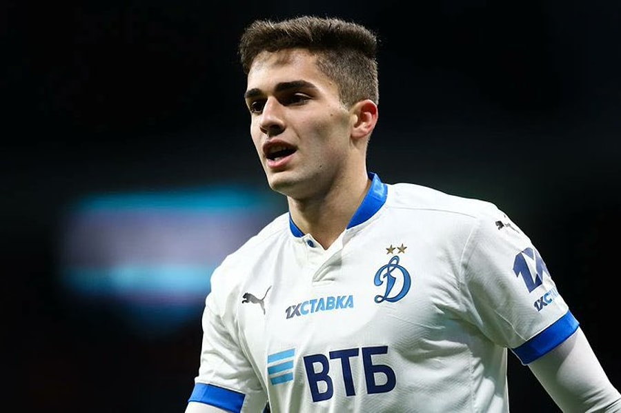 Arsen Zakharyan Kariyeri Hakkında Merak Edileri - Onedio