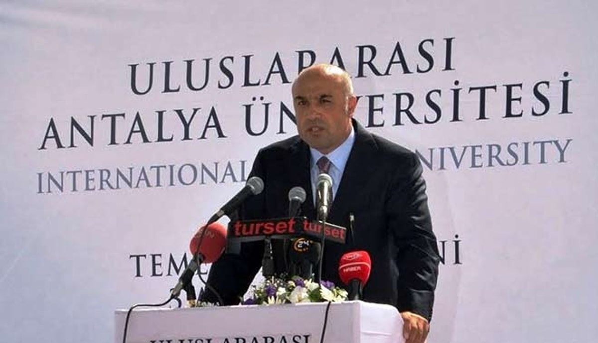 Fettah Tamince Kimdir, Kaç Yaşında, Nereli? Fettah Tamince Hangi Otelin ...