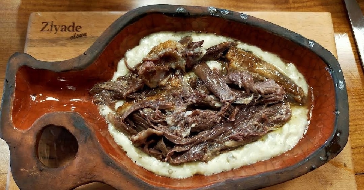 İzmir'in En Lezzetli Kebap Yapan Mekanlar Rehberi - Onedio