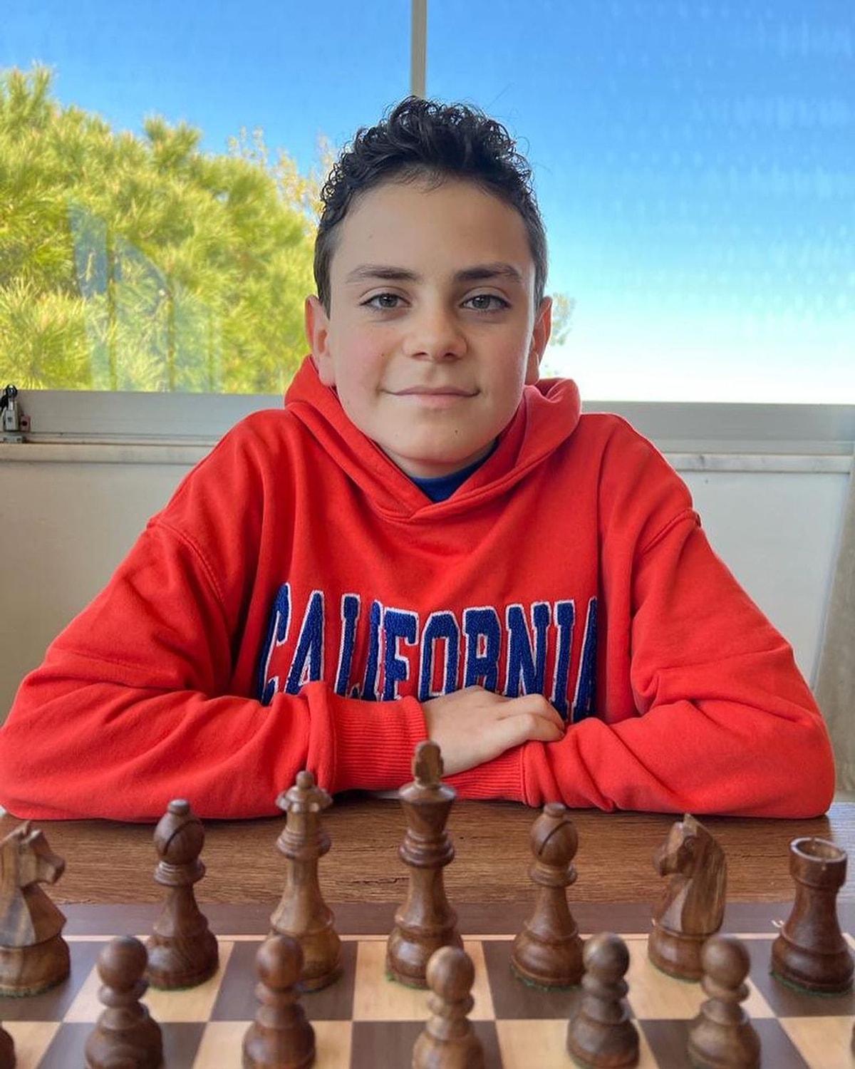 Satrançta İkinci Kez "Büyük Usta" Normunu Alan 14 Yaşındaki Ediz Gürel ...