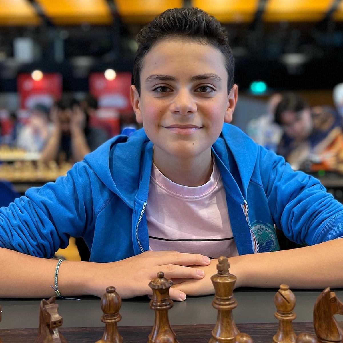 Satrançta İkinci Kez "Büyük Usta" Normunu Alan 14 Yaşındaki Ediz Gürel ...