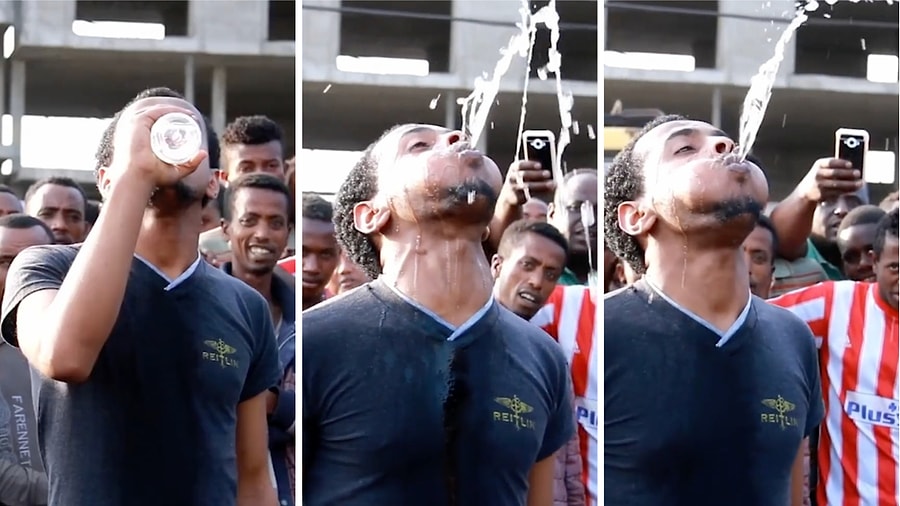 İnsan Çeşmesi: Şişelerce İçtiği Suyu Ağzından Fışkırtarak Guinness ...