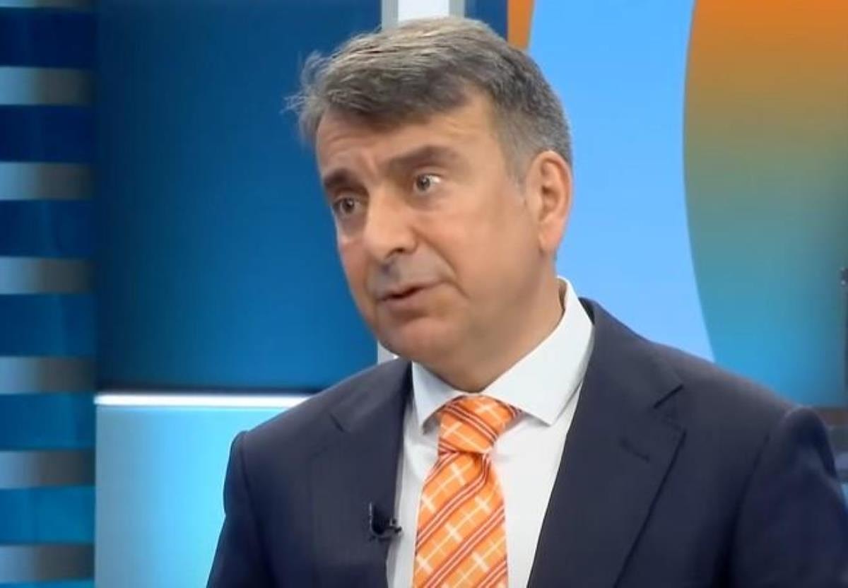 Azmi Karamahmutoğlu Kimdir? - Onedio