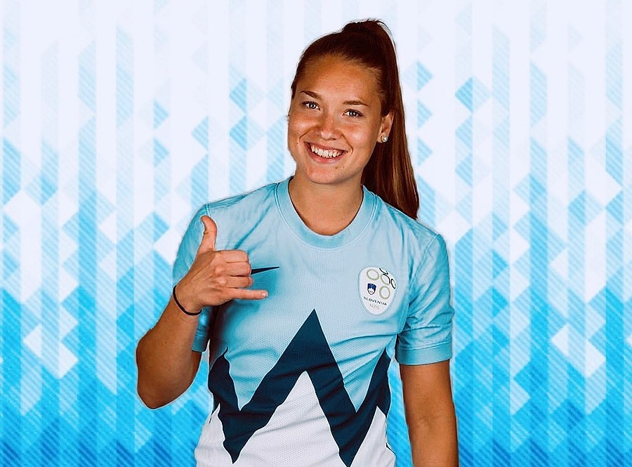 Güzellikleriyle Kendisine Hayran Bırakıp Viral Olan Grasshoppers Kadın ...