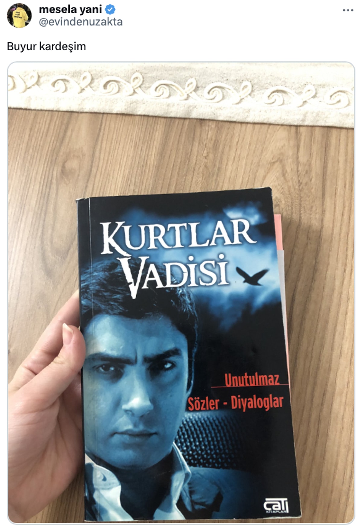 Hayatımda Okuduğum En İyi Kitap Ne Demek Akımı - Onedio