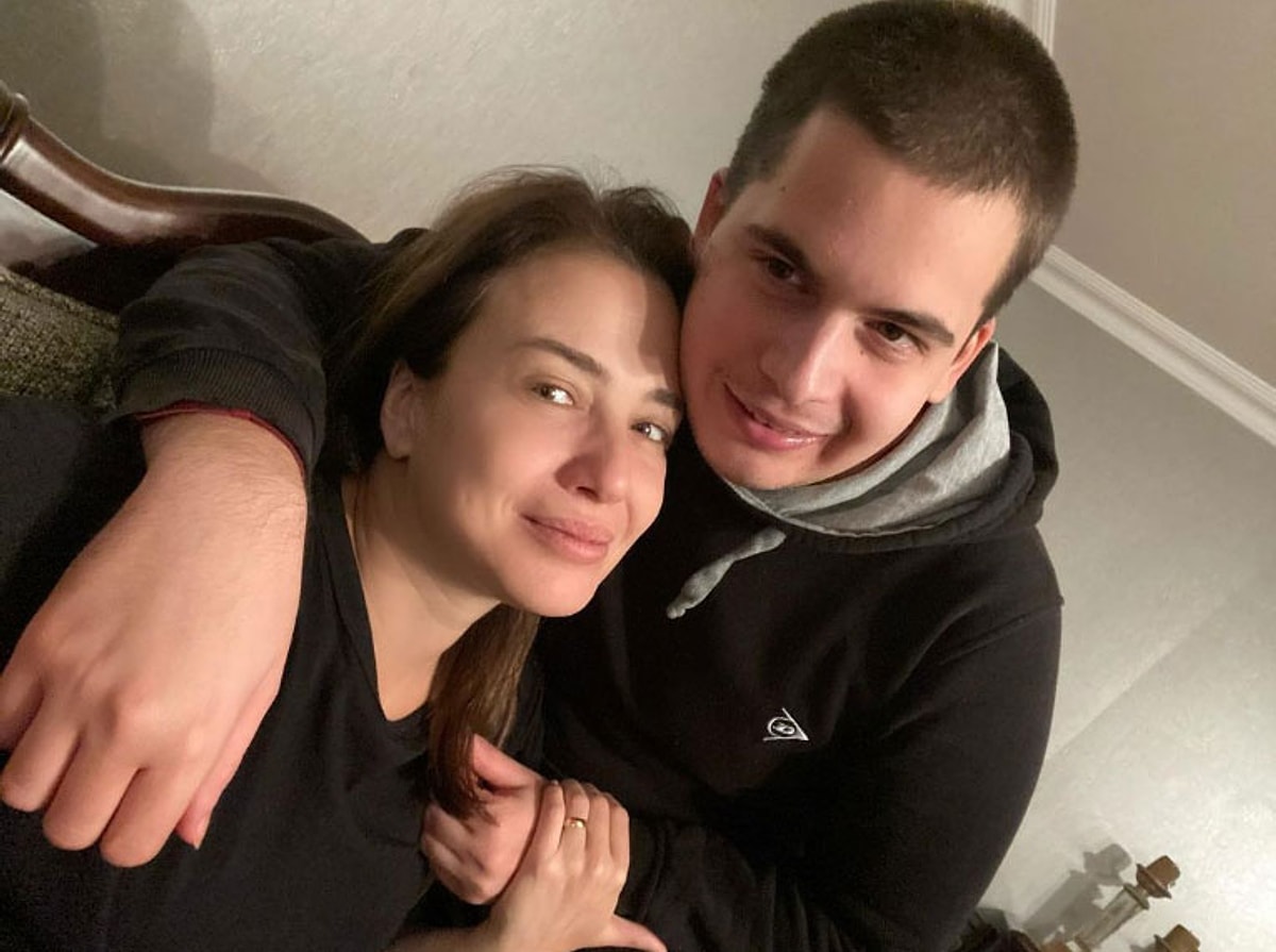 Deniz Uğur'un Kızı Mina'nın Babası Reha Muhtar Hakkında Söyledikleri Kanımızı Dondurdu: Yardım ...