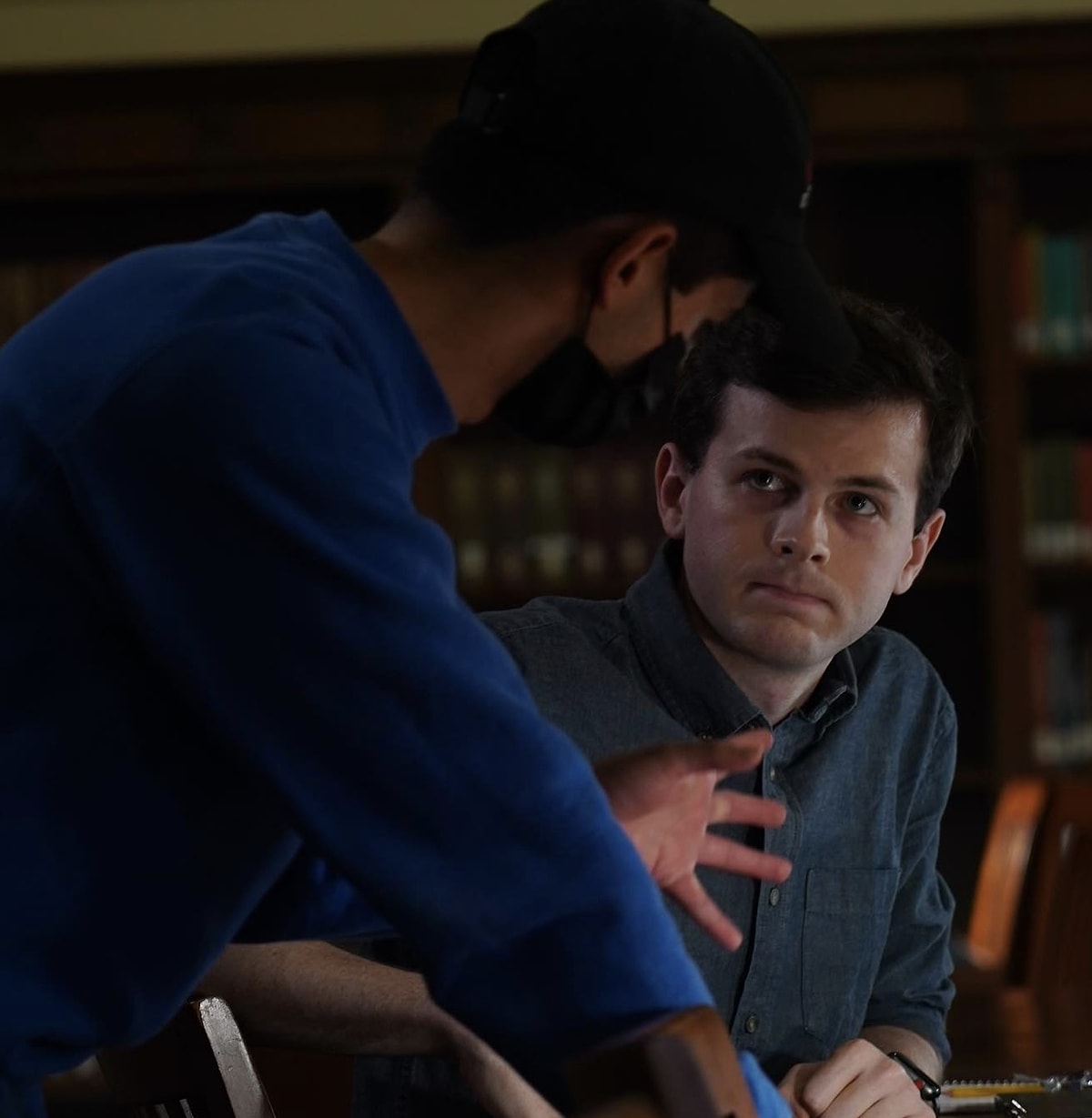 The Walking Dead Dizisinde 'Carl' Olarak Tanıdığımız Chandler Riggs'in ...