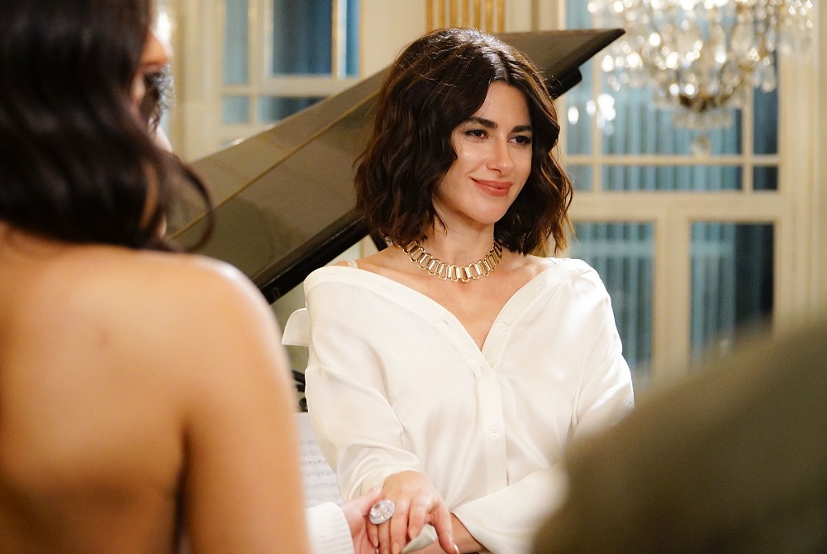 Nesrin Cavadzade: A Talented Turkish Actress with a Diverse Portfolio ...
