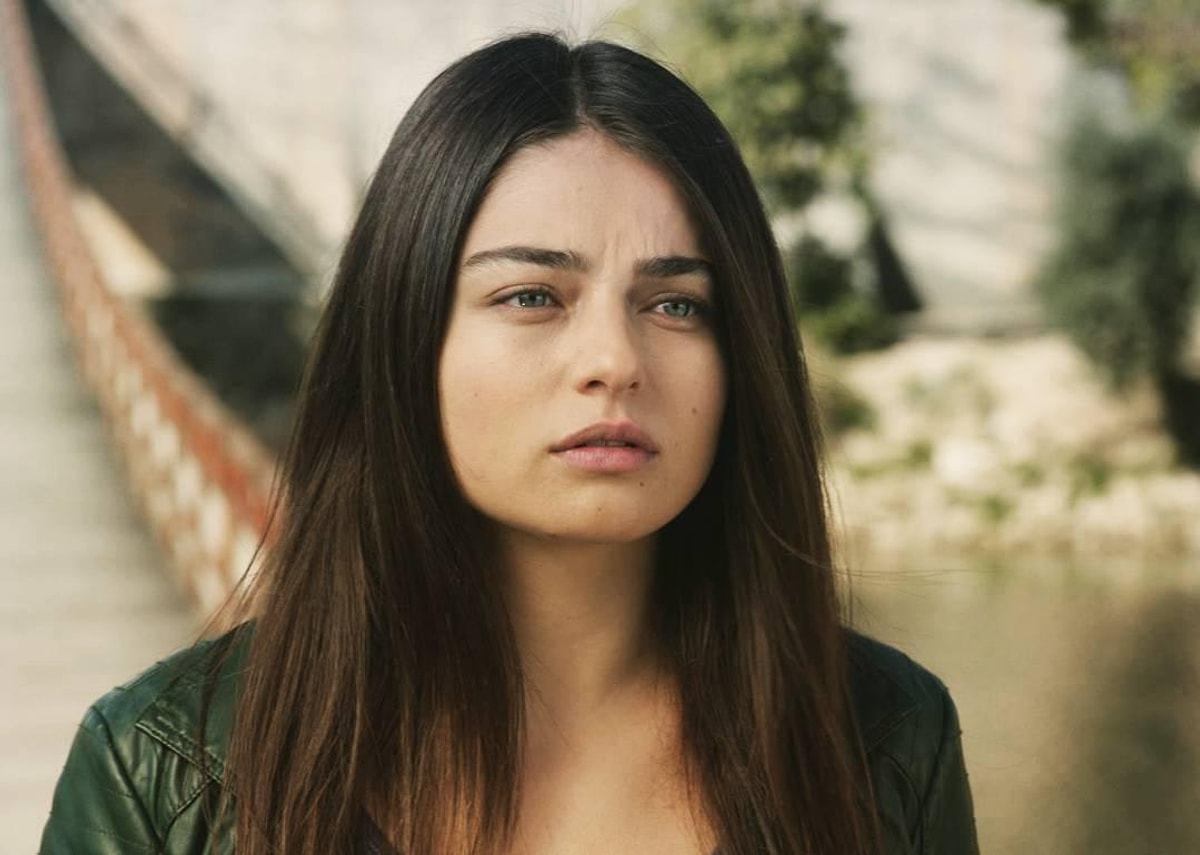 Ayça Ayşin Turan: A Turkish Actress Radiating Brilliance in Cinema and ...