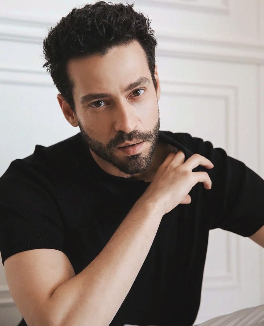 Ekin Koç: A Shining Talent in Turkish Acting Landscape - Onedio