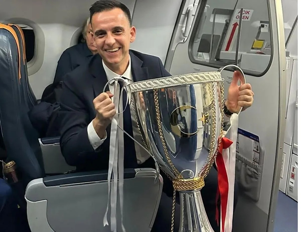 Fenerbahçe'nin Yeni Futbol Direktörü Mario Branco Kimdir? Mario Branco ...