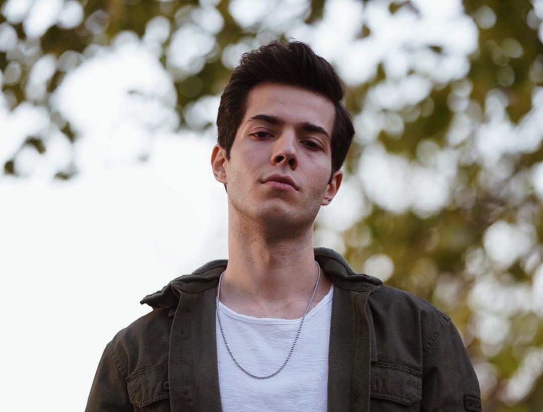 Efekan Can: Shining Bright as a Promising Talent in the Turkish Acting Realm - Onedio