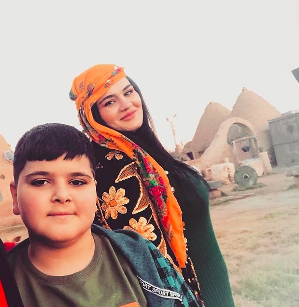 Hülya Mizgin ve Ailesini Ne Kadar Tanıyorsun? - Onedio