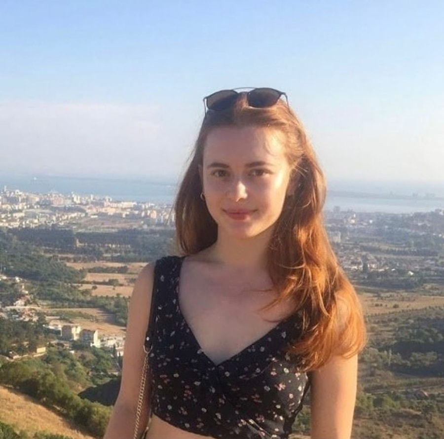 "Selena" Dizisinin Selin'i Cansu Demirci'nin Sırra Kadem Basmasının ...