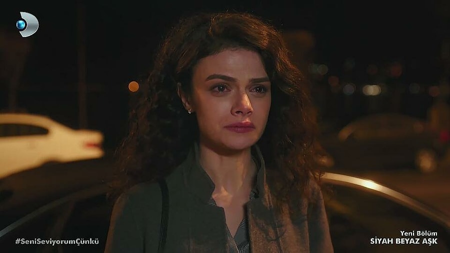 Sinem Ünsal: A Rising Star of Turkish Television and Theatre - Onedio