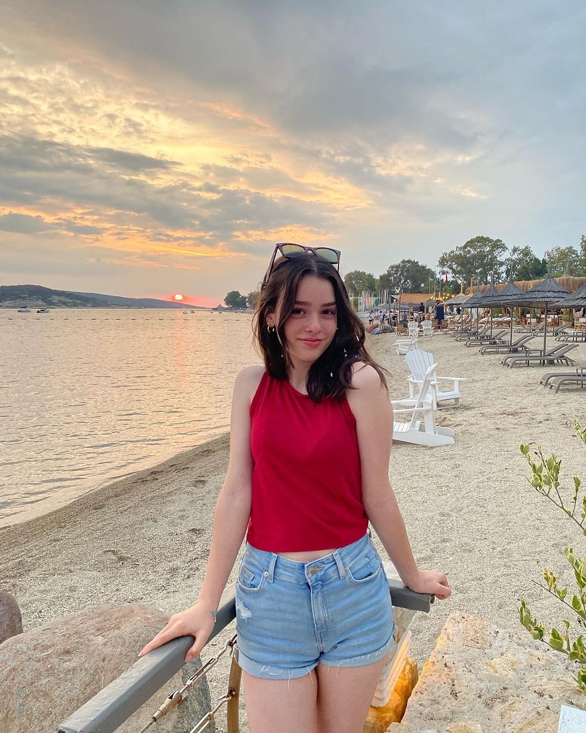 Dönence Dizisindeki Gülce Karakteriyle Yıldızı Parlayan Ülkü Hilal ...