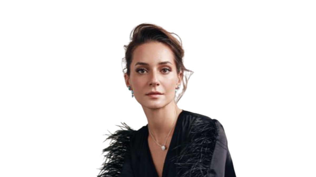 Sedef Avcı: Unveiling the Charismatic Turkish Actress and Model - Onedio