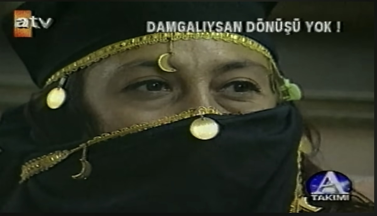 Adana Genelevi'ne Giren Usta Gazetecinin İçerde Karşılaştığı Hayatları ...