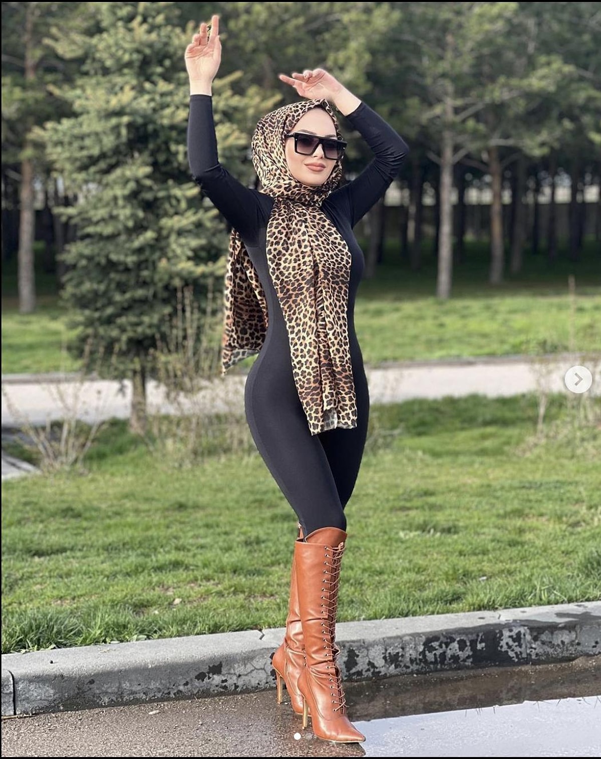 Kalça Dansıyla Tartışma Yaratan Tesettürlü Fenomen Esra Rabia Ünal ...