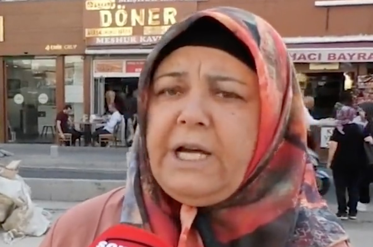 Sokak Röportajında Konuşan Kadının Sözleri Gündem Oldu: "Manda Yoğurdu Yersin, Bir de Emekliye ...