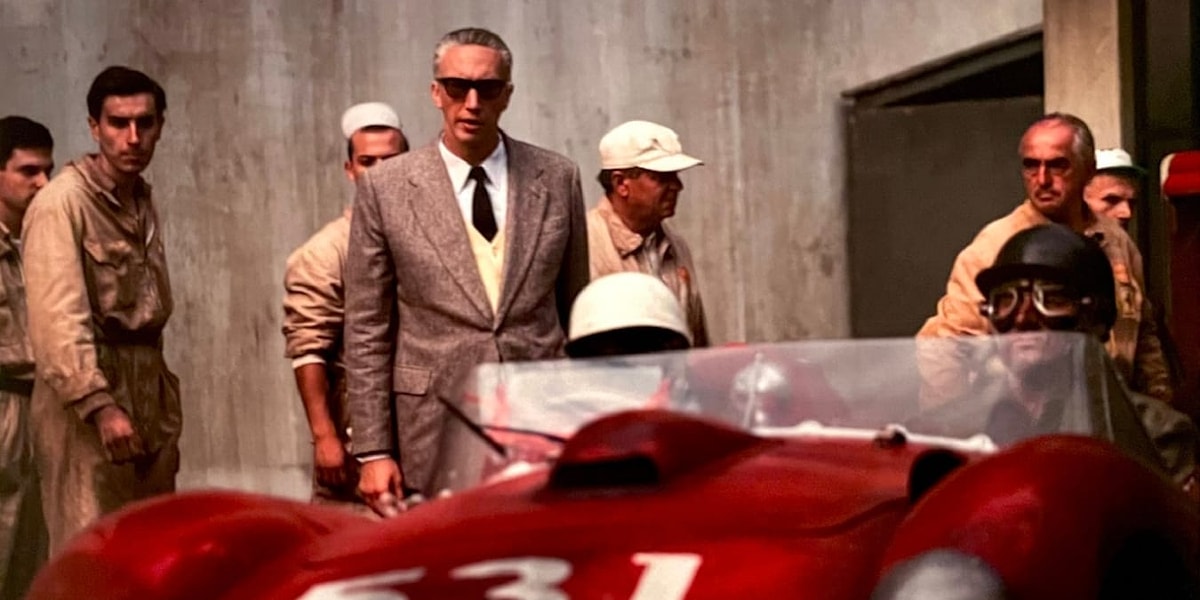 Bekleyenlerine Müjde: Yıldız Geçidi Gibi Kadrosuyla Dikkat Çeken ...