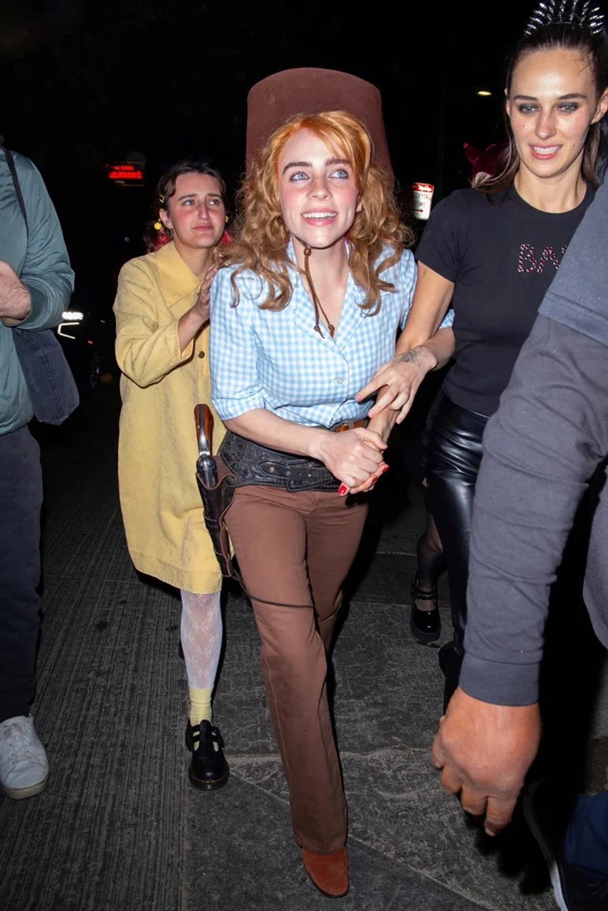 Şimdi Jesse Rutherford Düşünsün: Billie Eilish ve Devon Lee Carlson ...