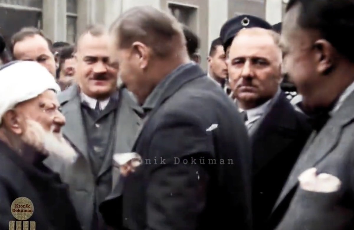 Atatürk'ün Amasya Müftüsü Abdurrahman Kamil Efendi ile Görüştüğü Anların Kaydı Düzenlendi ve ...