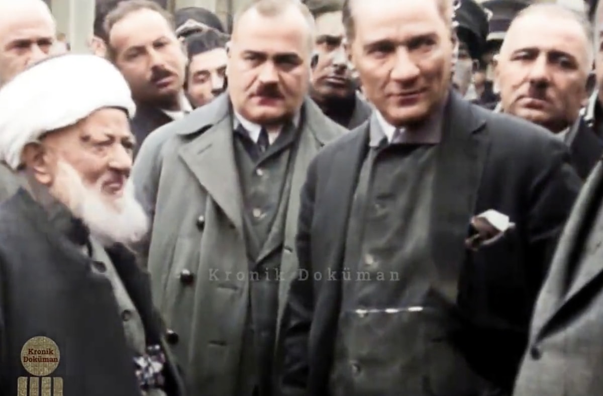 Atatürk'ün Amasya Müftüsü Abdurrahman Kamil Efendi ile Görüştüğü Anların Kaydı Düzenlendi ve ...