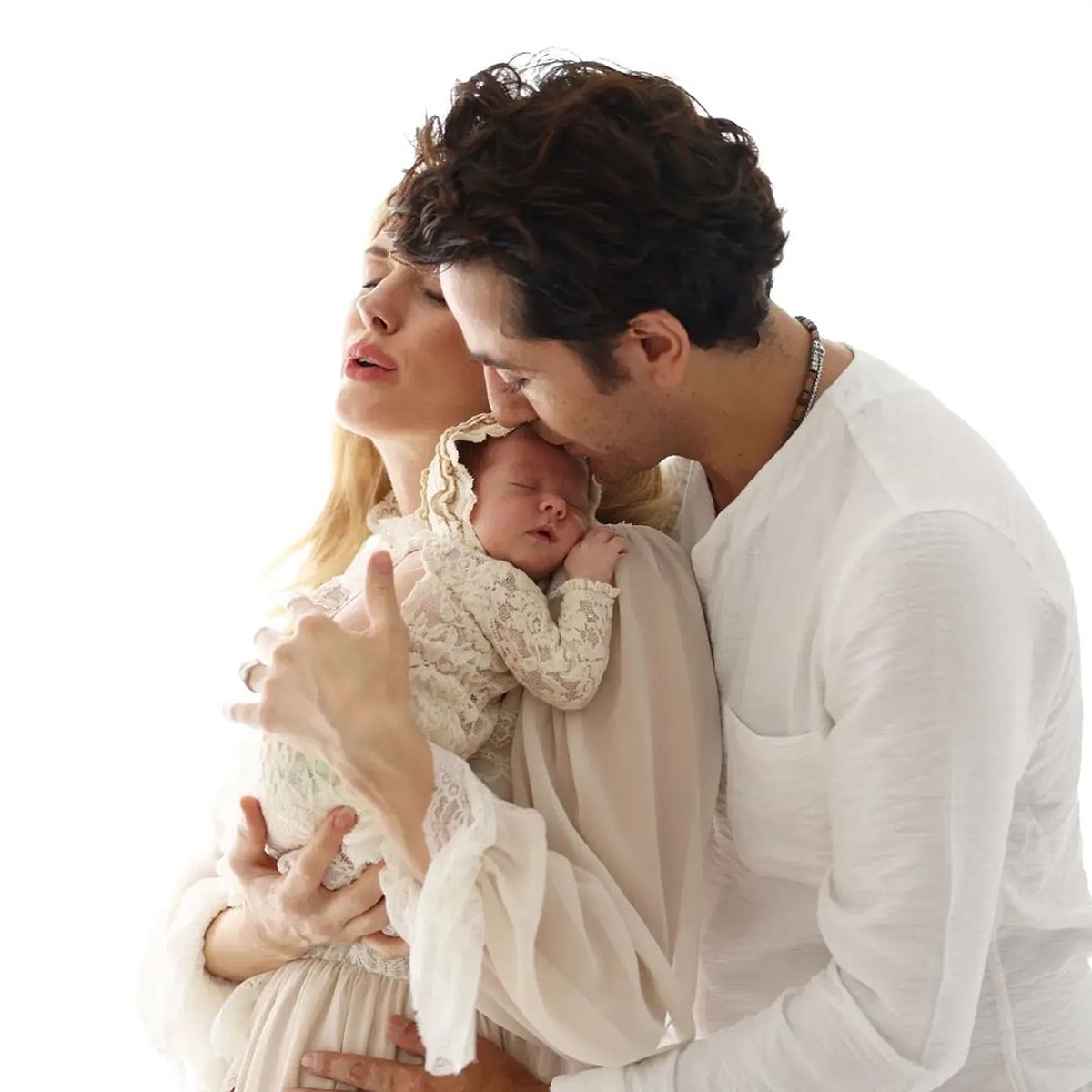 3. Kez Anne Olan Wilma Elles Kızının Yüzünü İlk Kez Gösterdi: Anneye mi ...
